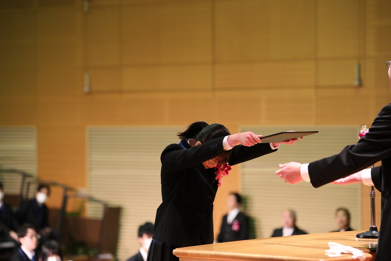 2022年度 卒業式 | 賢明学院通信制課程 | 学校法人 賢明学院